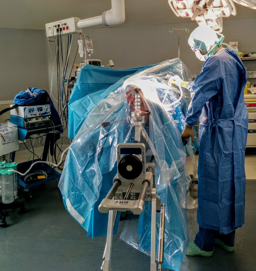 Prothèse de la hanche par voie ANTERIEURE - Docteur Stéphane DIDELOT